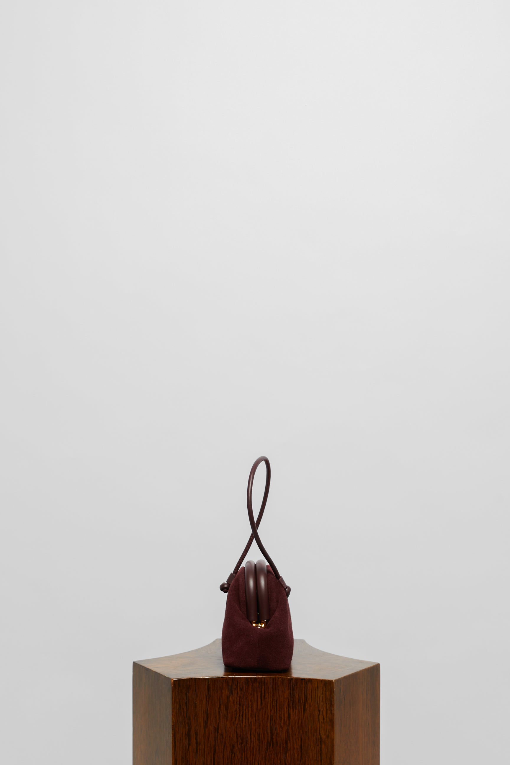 Small Money Bag in Suede – FOLKLORE THE LABEL